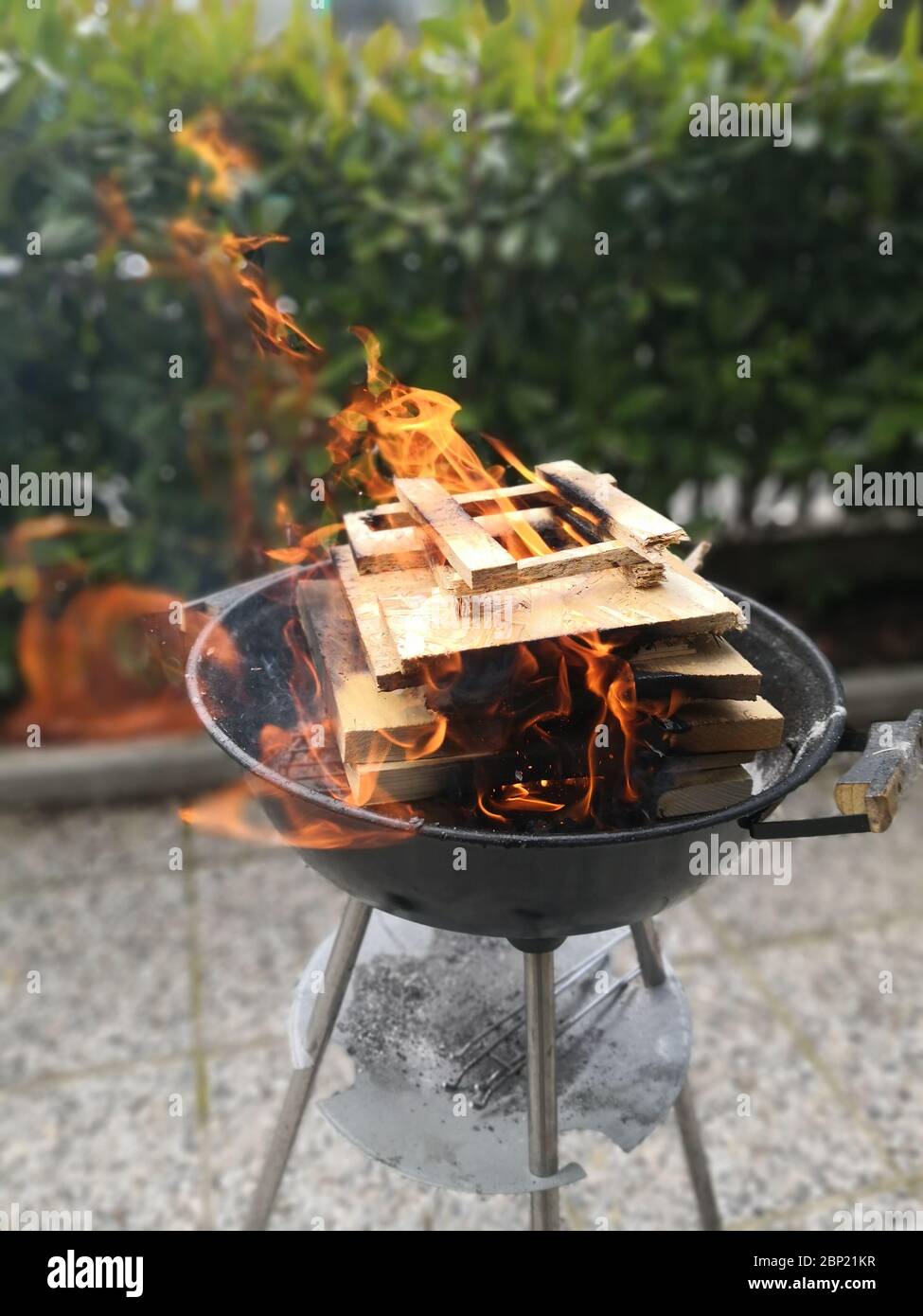 Fire and barbeque Stock Photo - Alamy