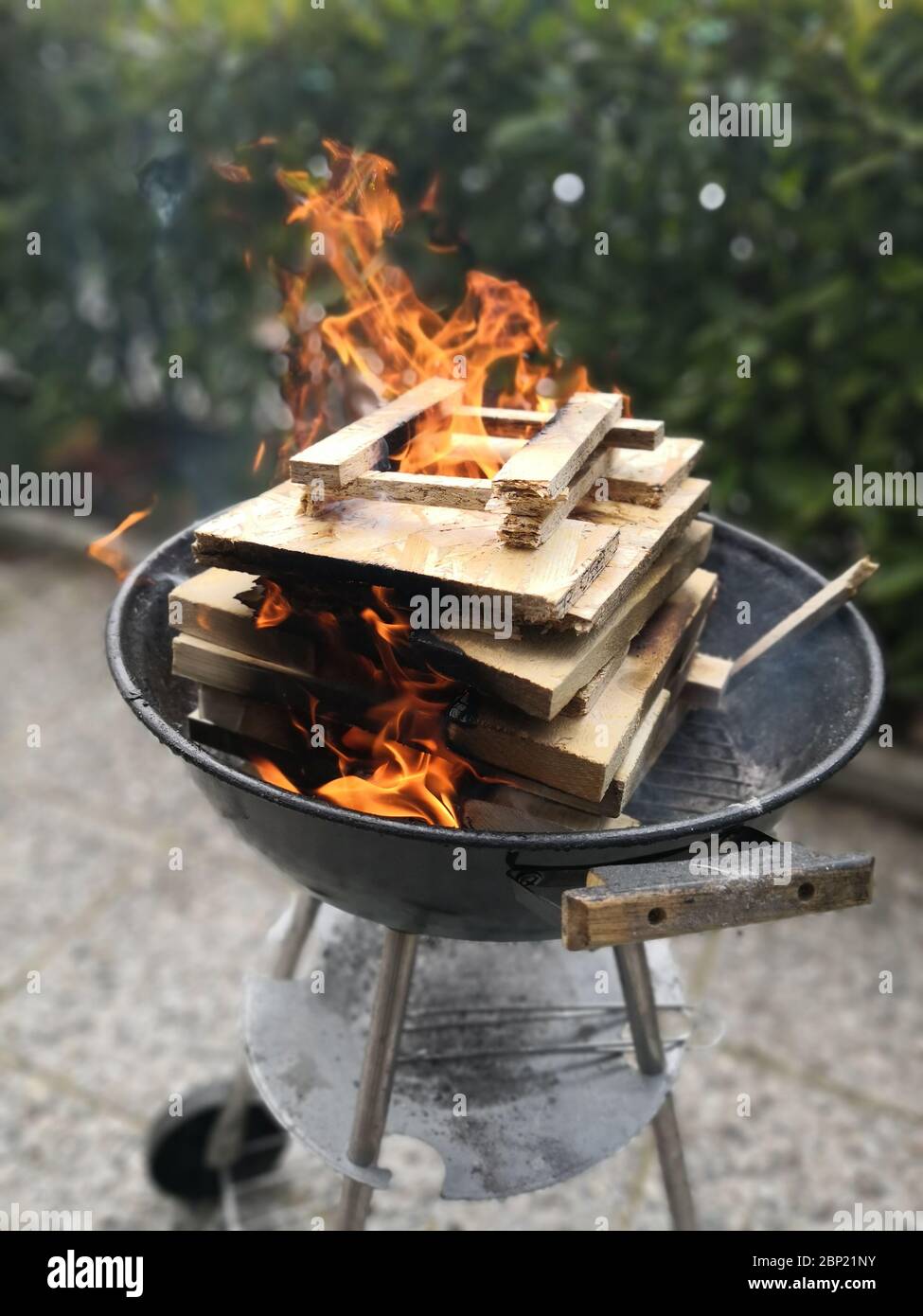 Fire and barbeque Stock Photo - Alamy