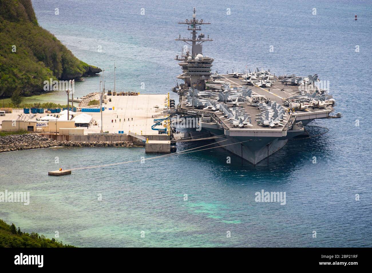 The U.S. Navy Nimitz-class aircraft carrier USS Theodore Roosevelt ...
