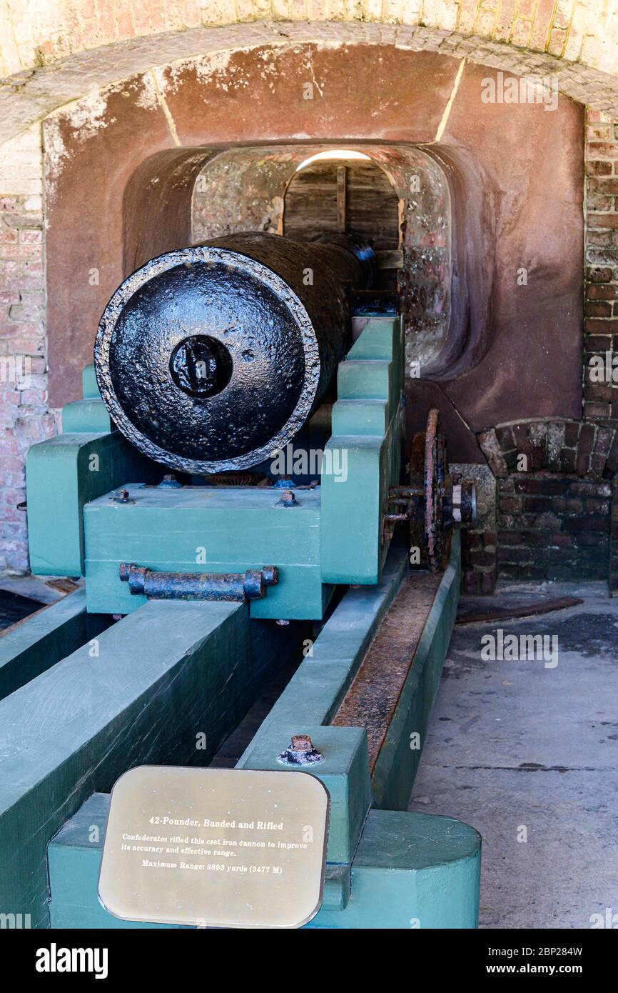 Civil war sea fort cannon hi-res stock photography and images - Alamy