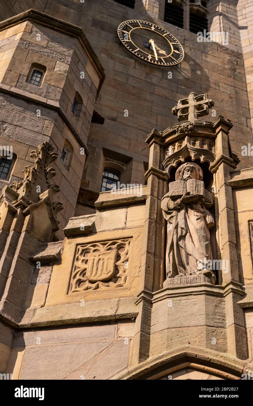 Saint Matthews Buckley parish church stonework Stock Photo - Alamy
