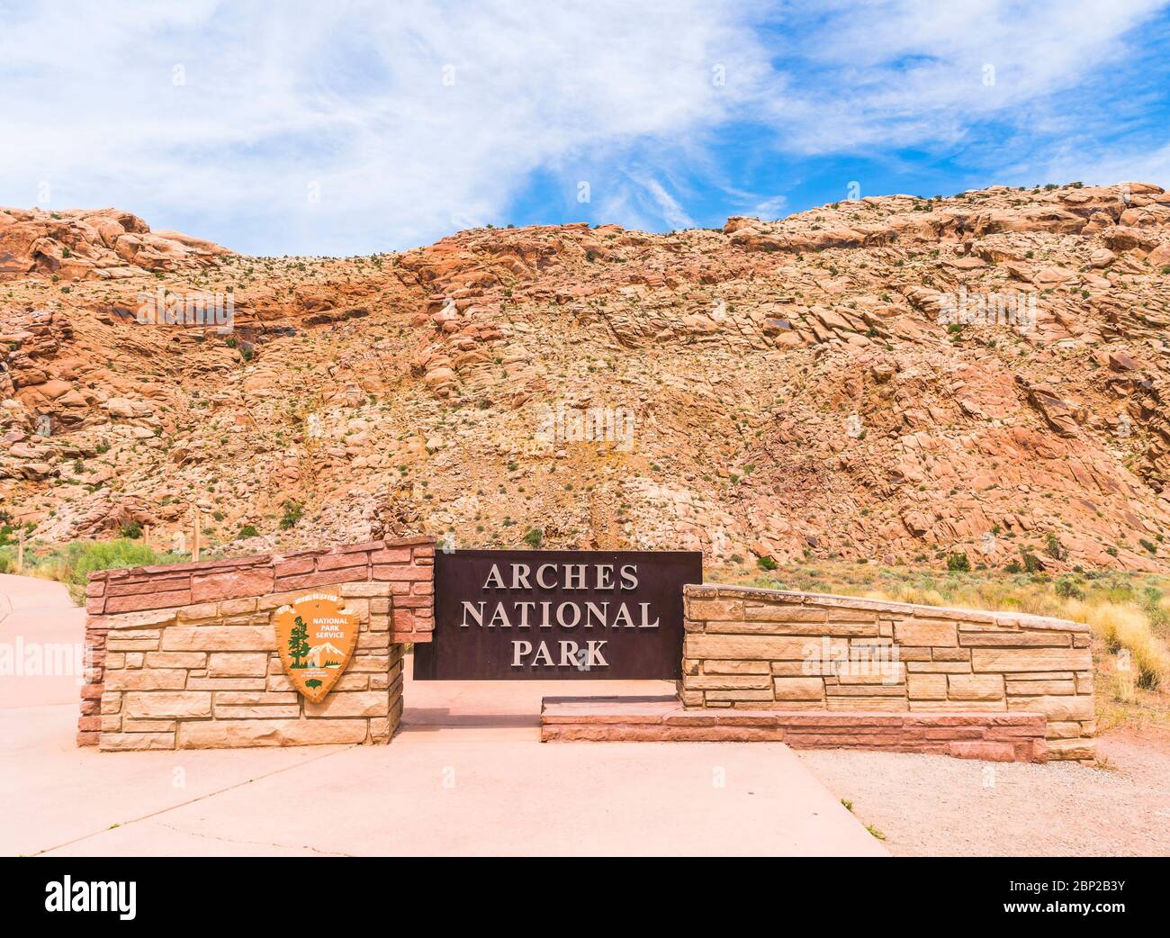 Arches national park welcome sign hi-res stock photography and images ...