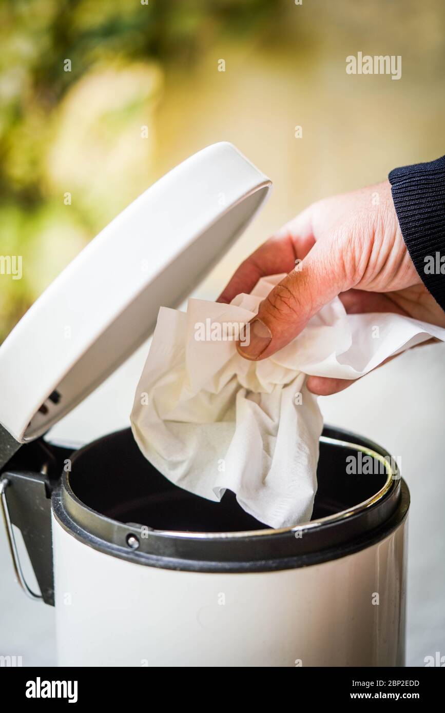 Common cold waste hi-res stock photography and images - Alamy