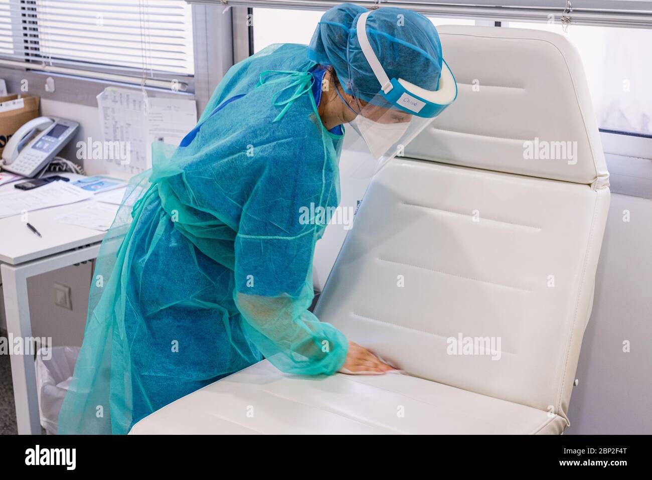 Cleaning of a sampling room, COVID 19 screening, medical analysis ...