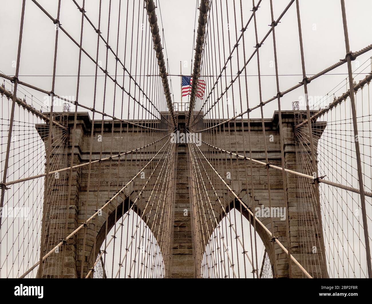 Brooklyn through bridge cables hi-res stock photography and images - Alamy