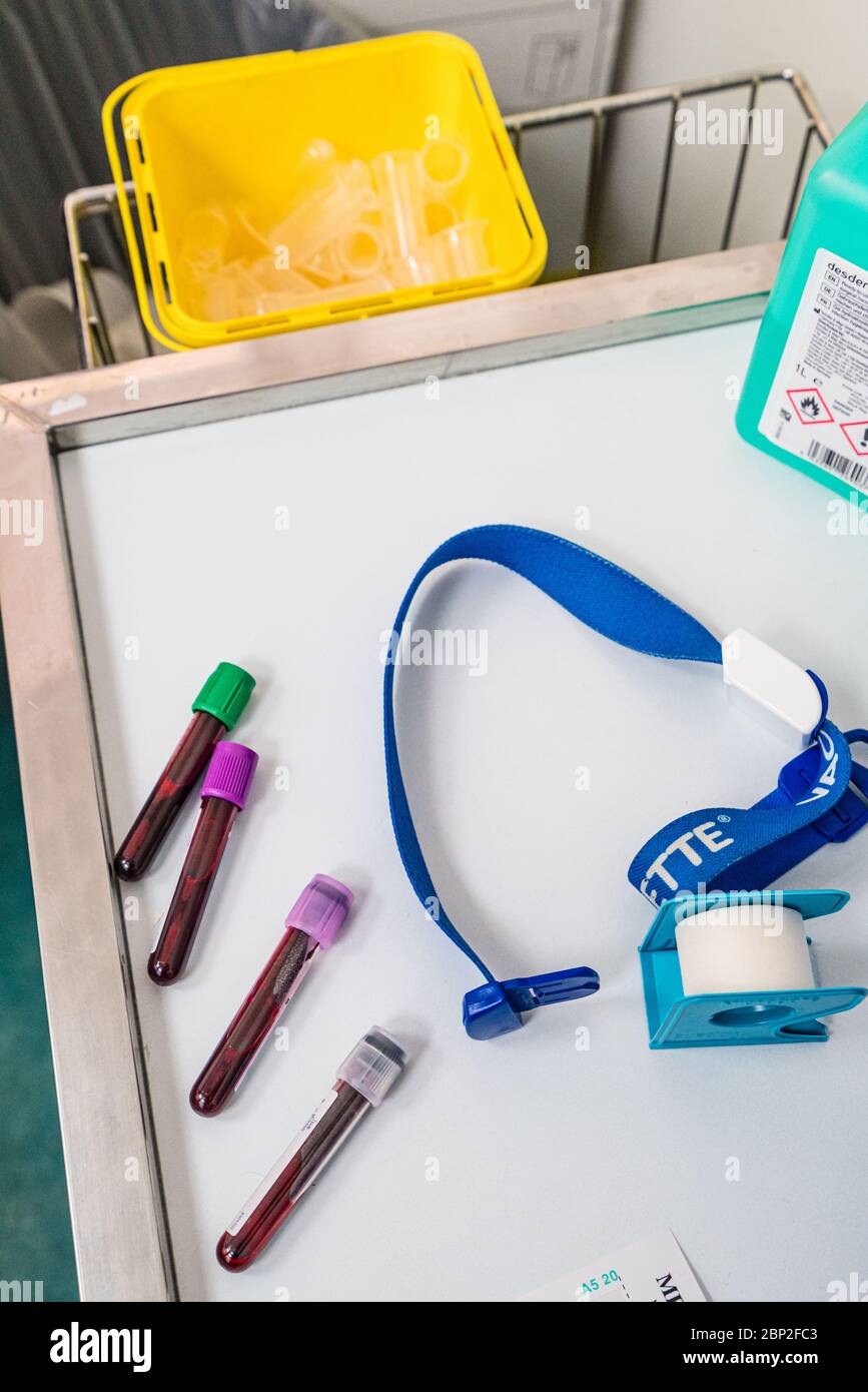 Blood samples in a medical laboratory Stock Photo - Alamy