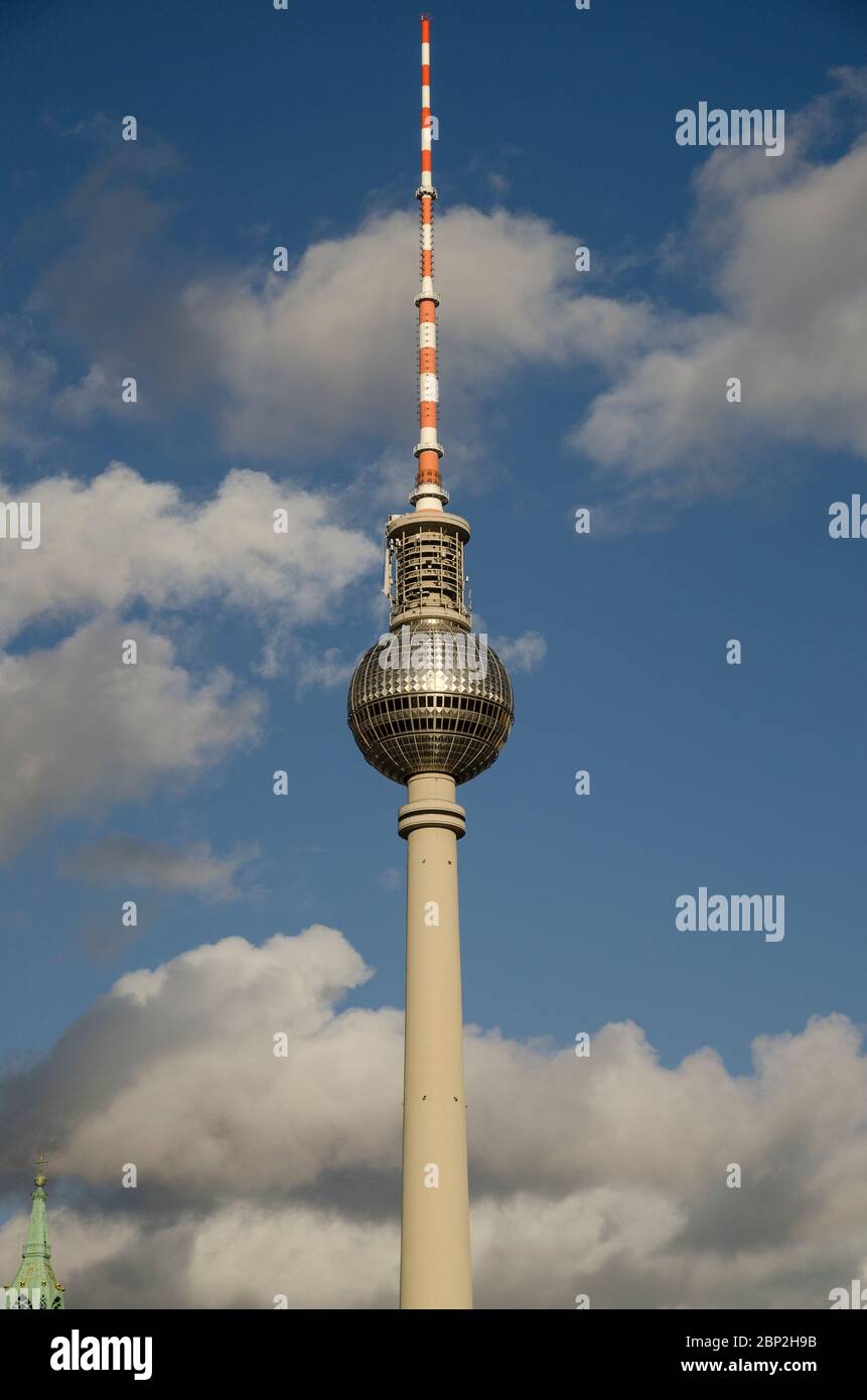Torre de fernsehturm hi-res stock photography and images - Alamy