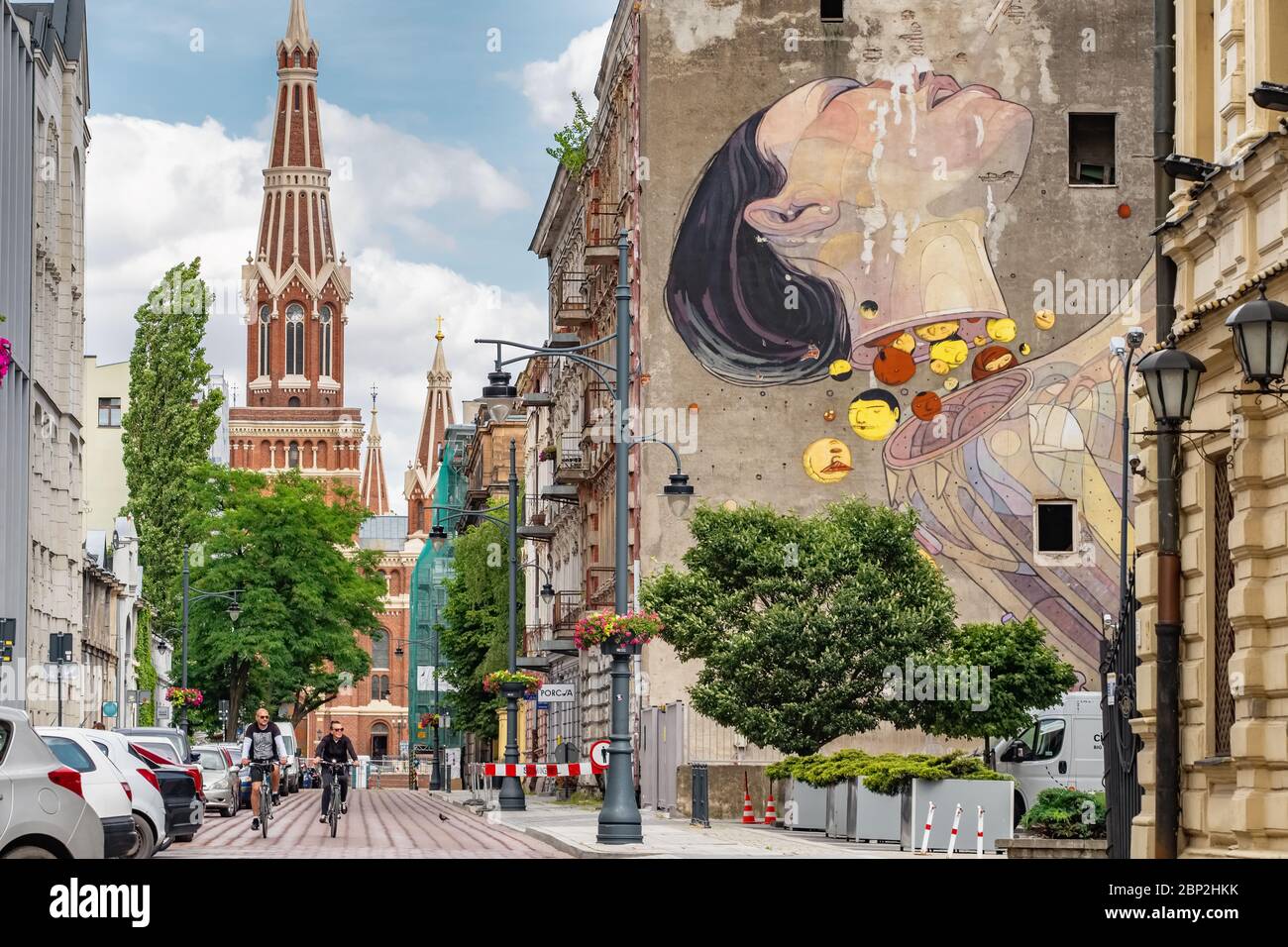 Lodz murals hi-res stock photography and images - Alamy