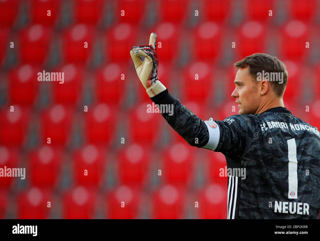 Goal keeper manuel neuer hi-res stock photography and images - Alamy