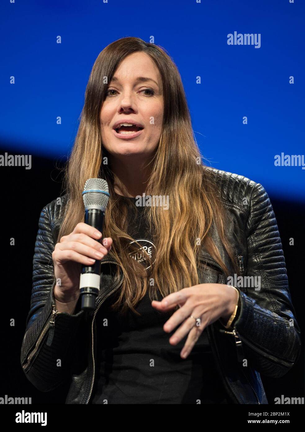 Deanne bell hi-res stock photography and images - Alamy