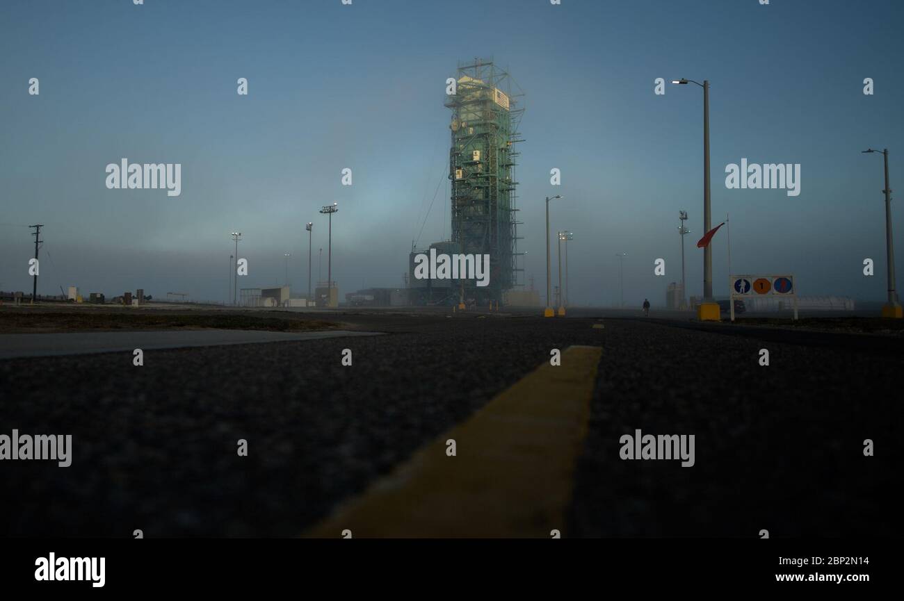 Mobile Service Tower Mst High Resolution Stock Photography and Images ...