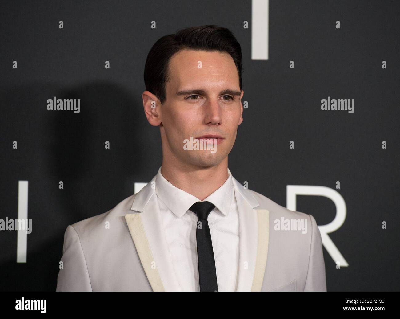 Actor cory michael smith hi-res stock photography and images - Alamy