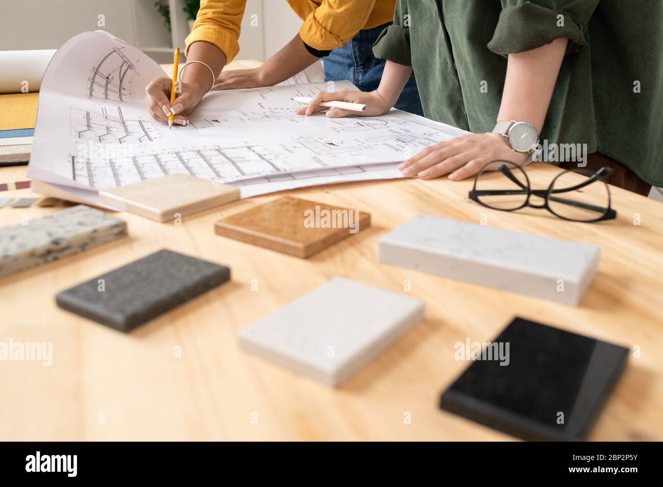 Bending ruler hi-res stock photography and images - Alamy