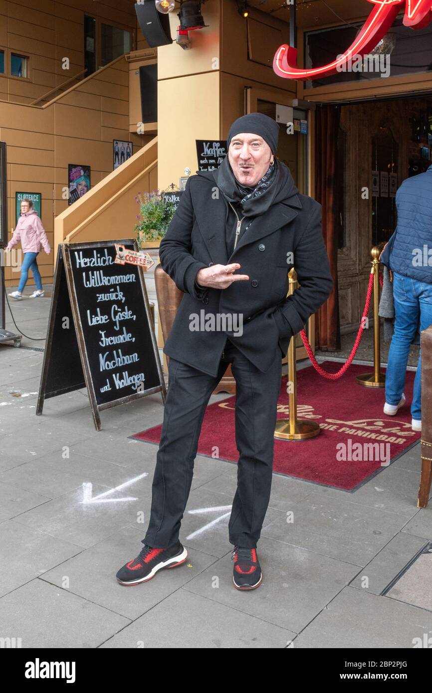 Wayne morris hi-res stock photography and images - Alamy