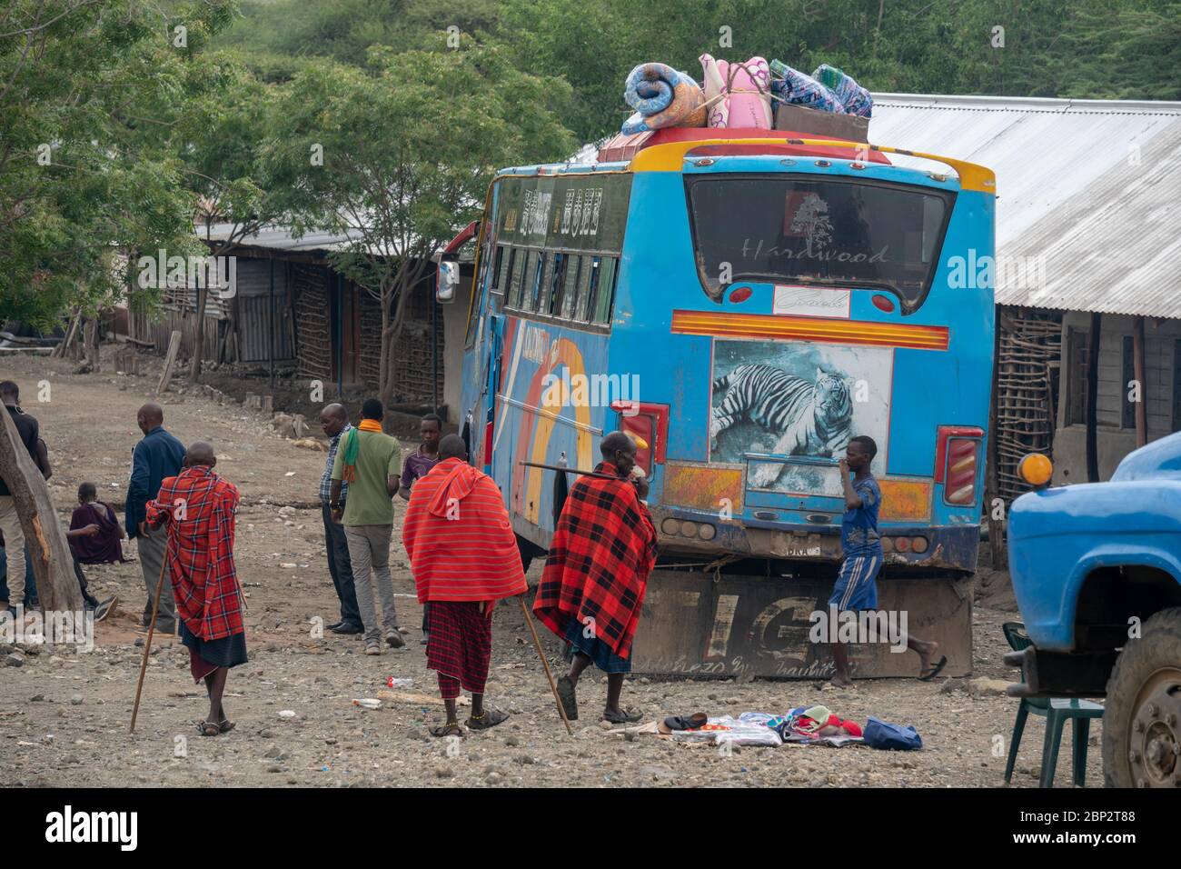 Maasai people kenya man woman hi-res stock photography and images - Alamy