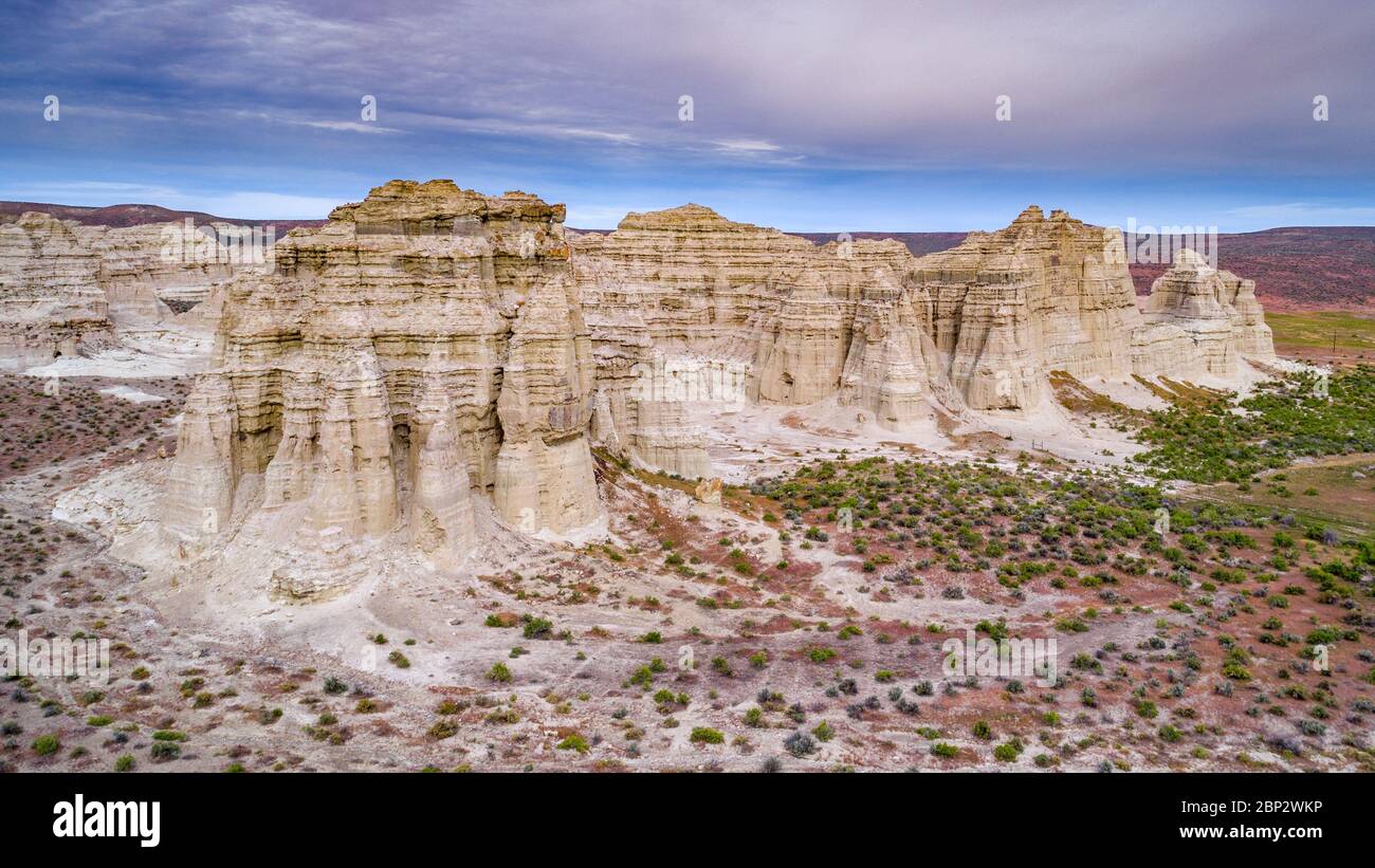 Green desert surround unique Oregon rock features Stock Photo - Alamy