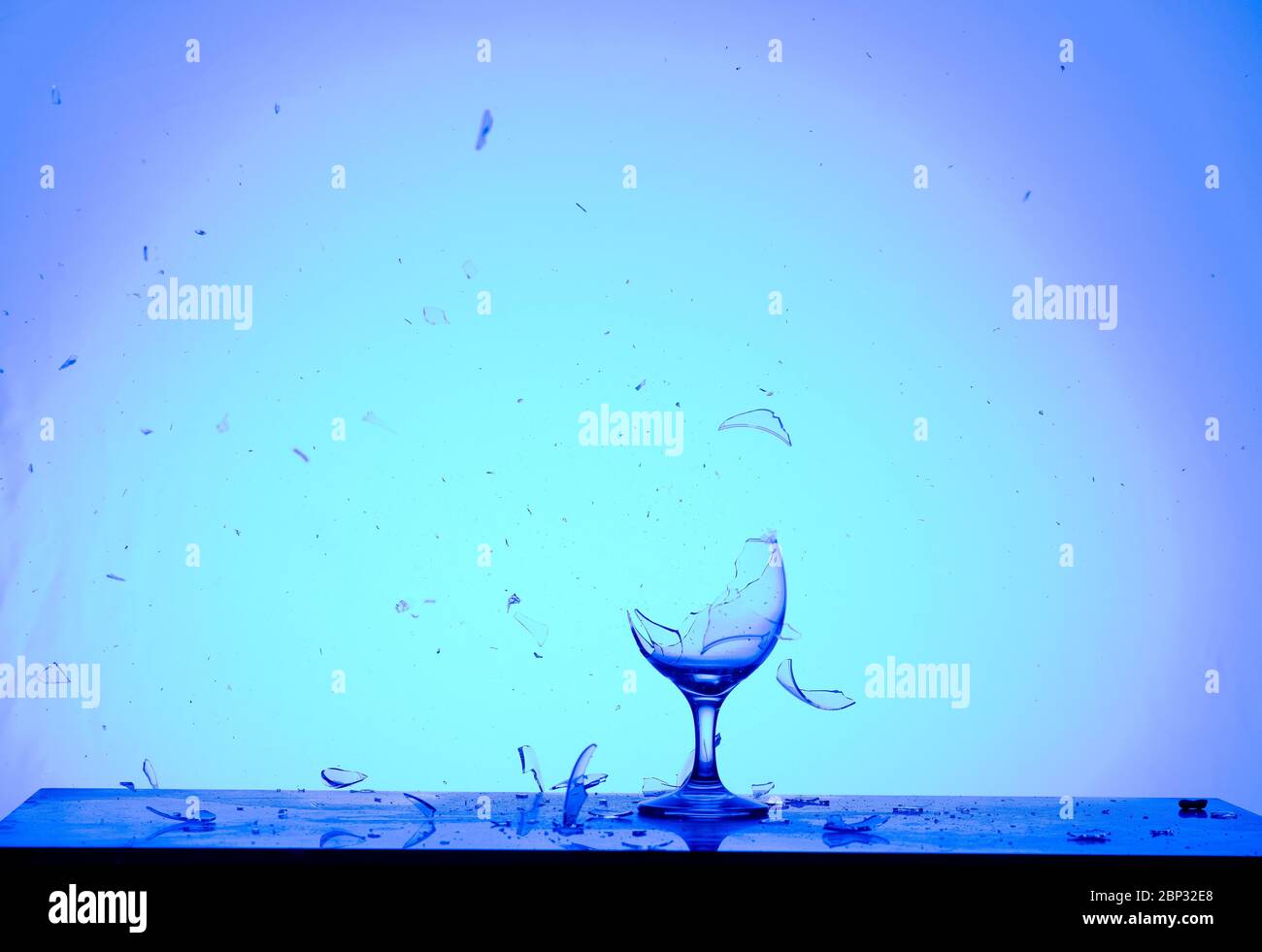 Smashing glass hi-res stock photography and images - Alamy