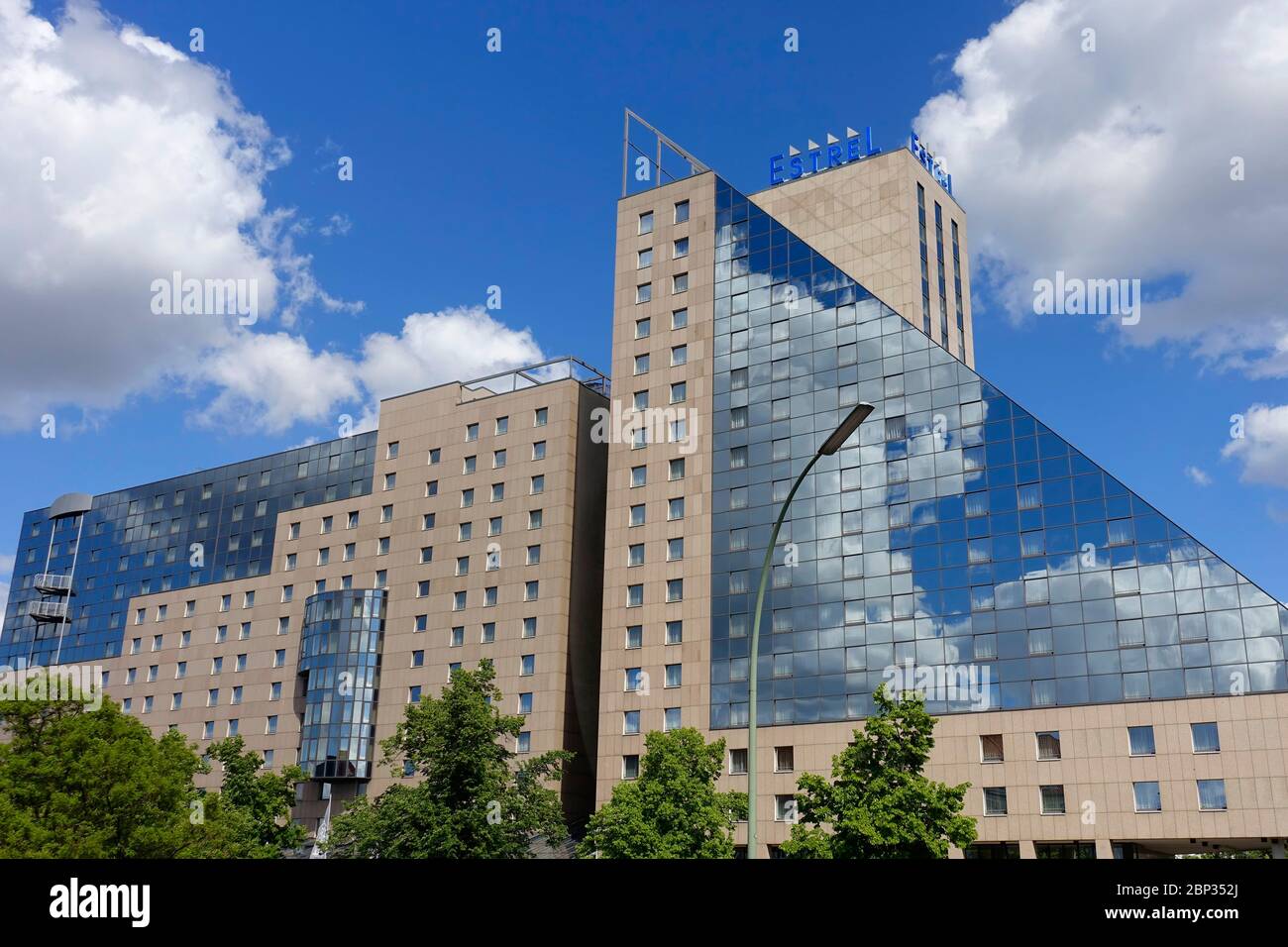 The Estrel Berlin is Europe’s largest convention, entertainment, and ...