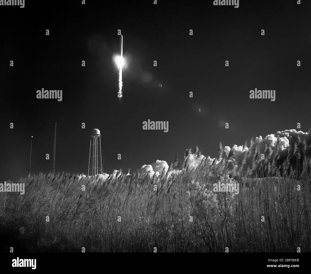 Resupply flight Black and White Stock Photos & Images - Alamy