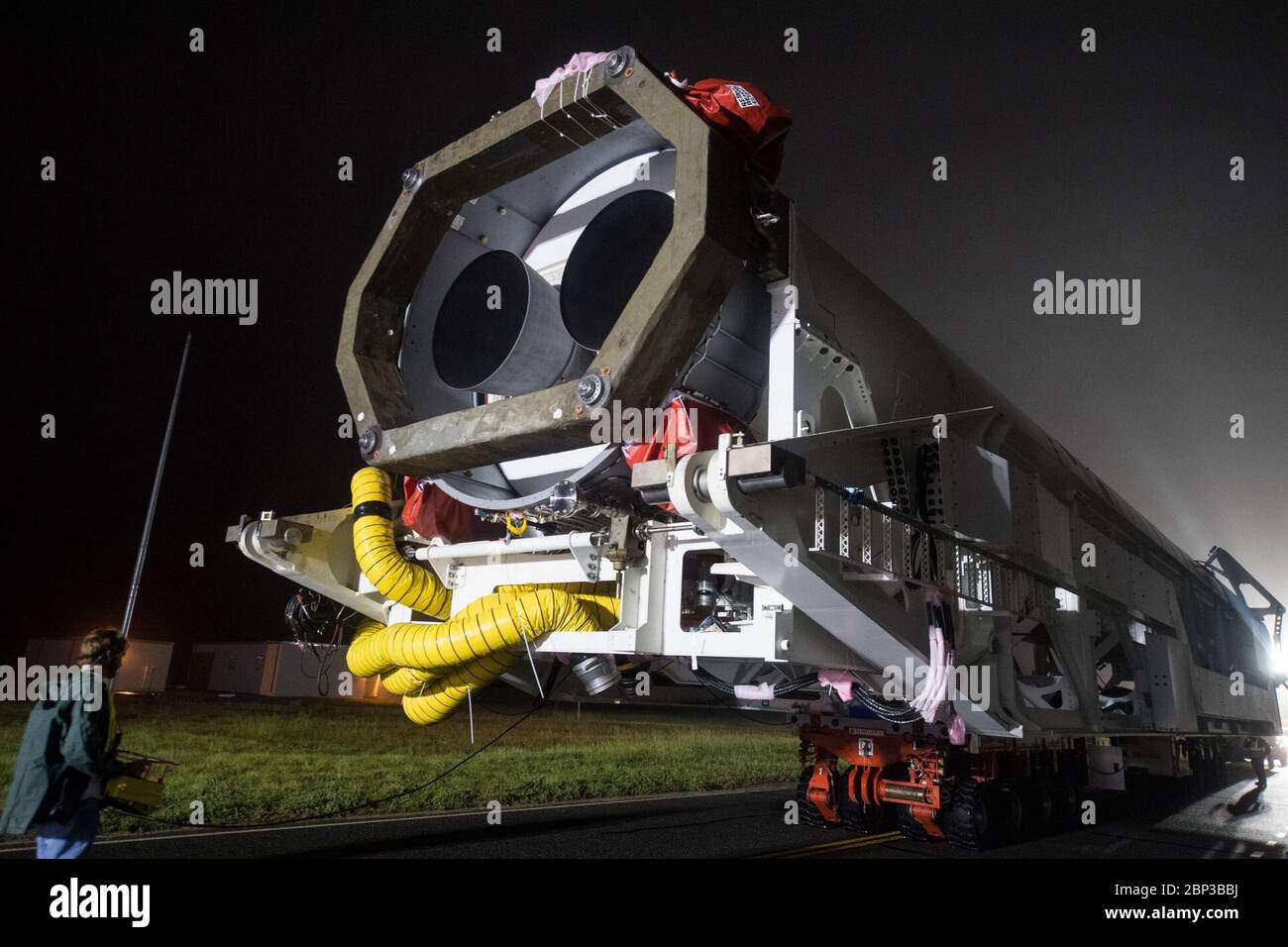 Orbital atk rocket hi-res stock photography and images - Alamy