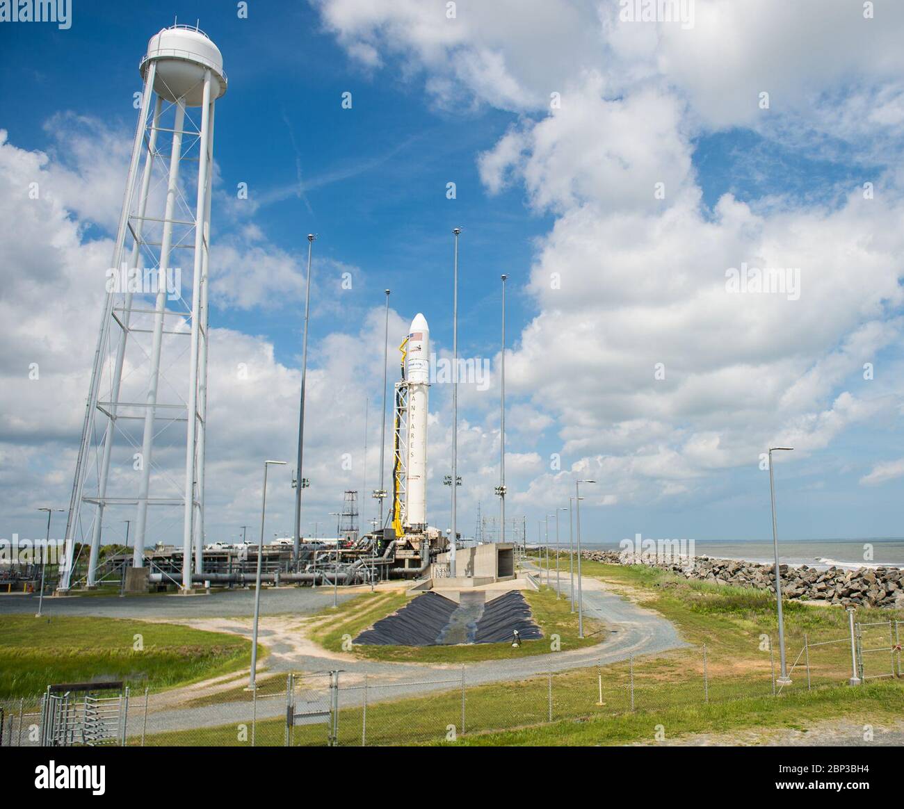 The Orbital ATK Antares rocket, with the Cygnus spacecraft aboard ...