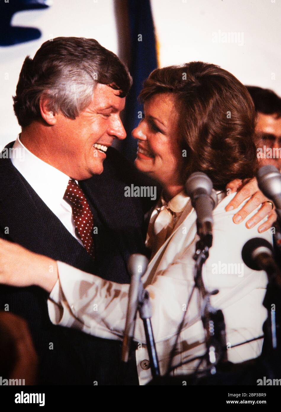 Phyllis George with husband and Kentucky governor elect John Y Brown on ...