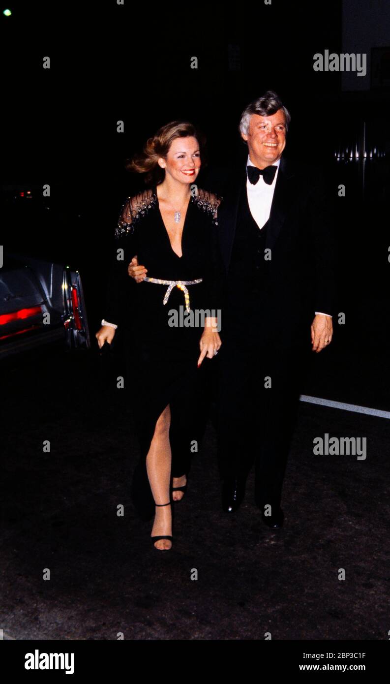 Phyllis George and Kentucky Governor John Y Brown attend an inaugural ...