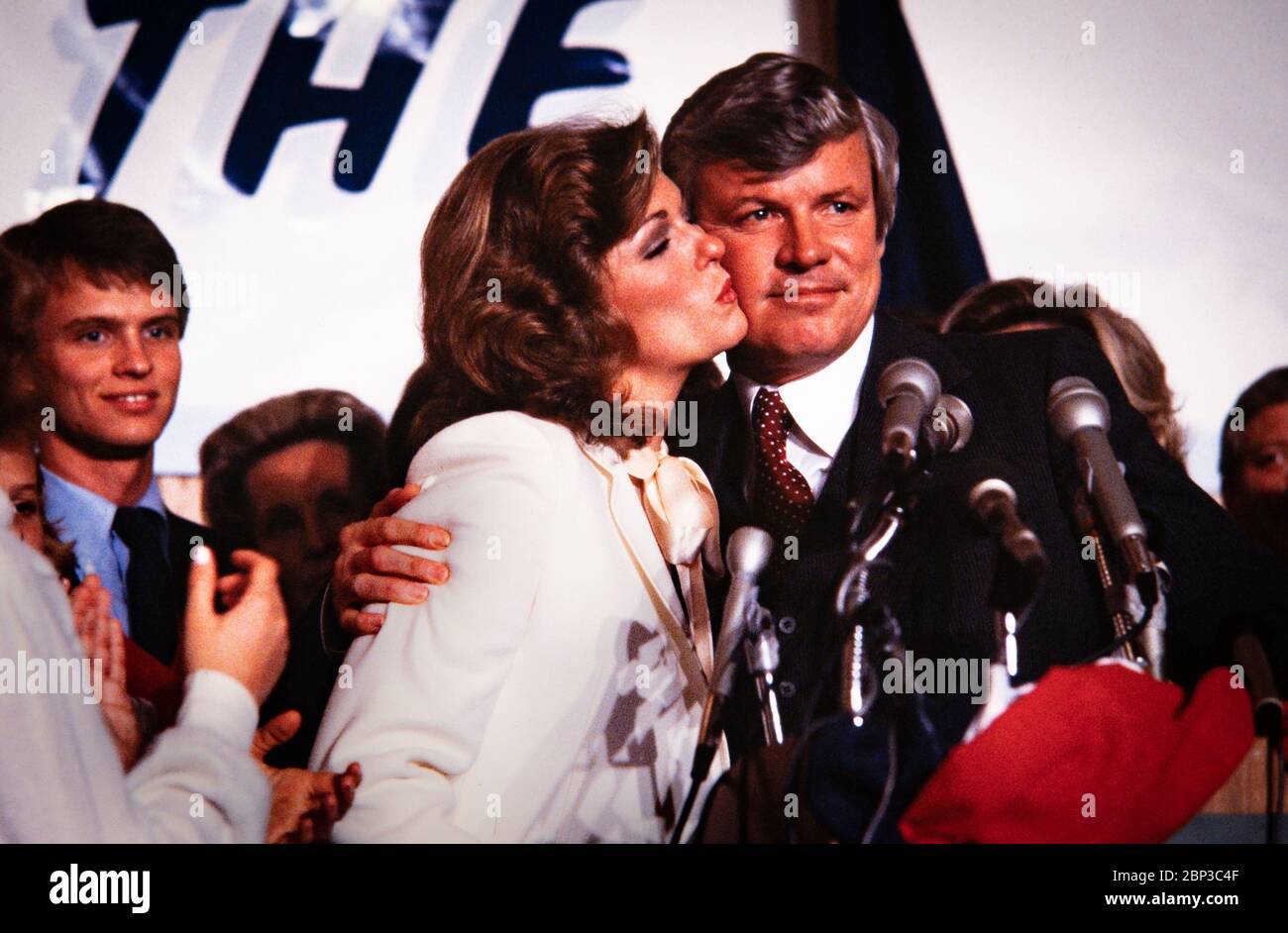 Phyllis George with husband and Kentucky governor elect John Y Brown on ...