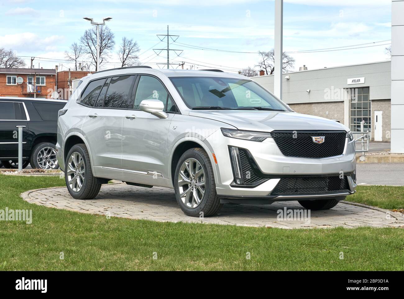 Modern cadillac car hi-res stock photography and images - Alamy