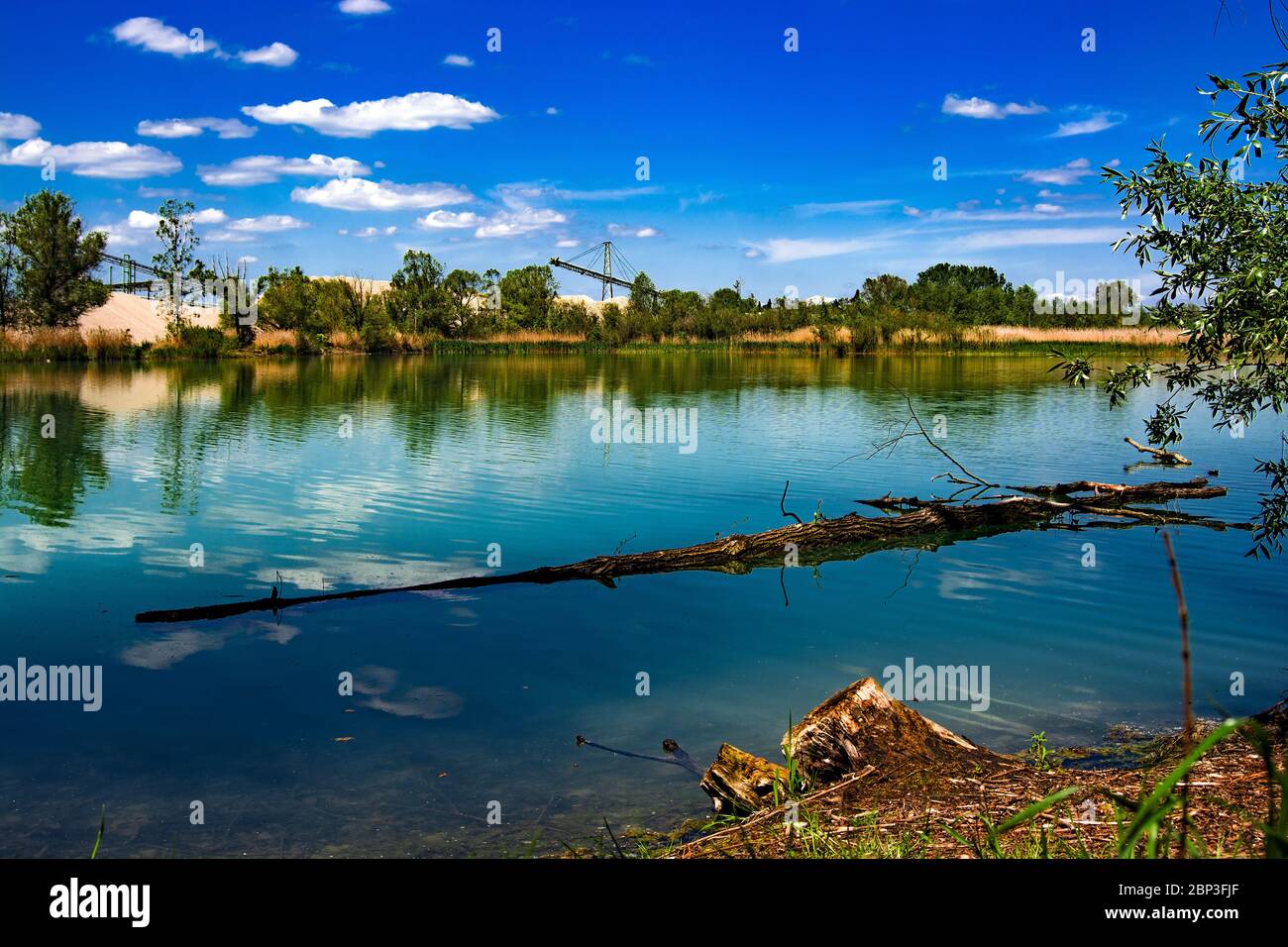 Gravel lake hi-res stock photography and images - Alamy