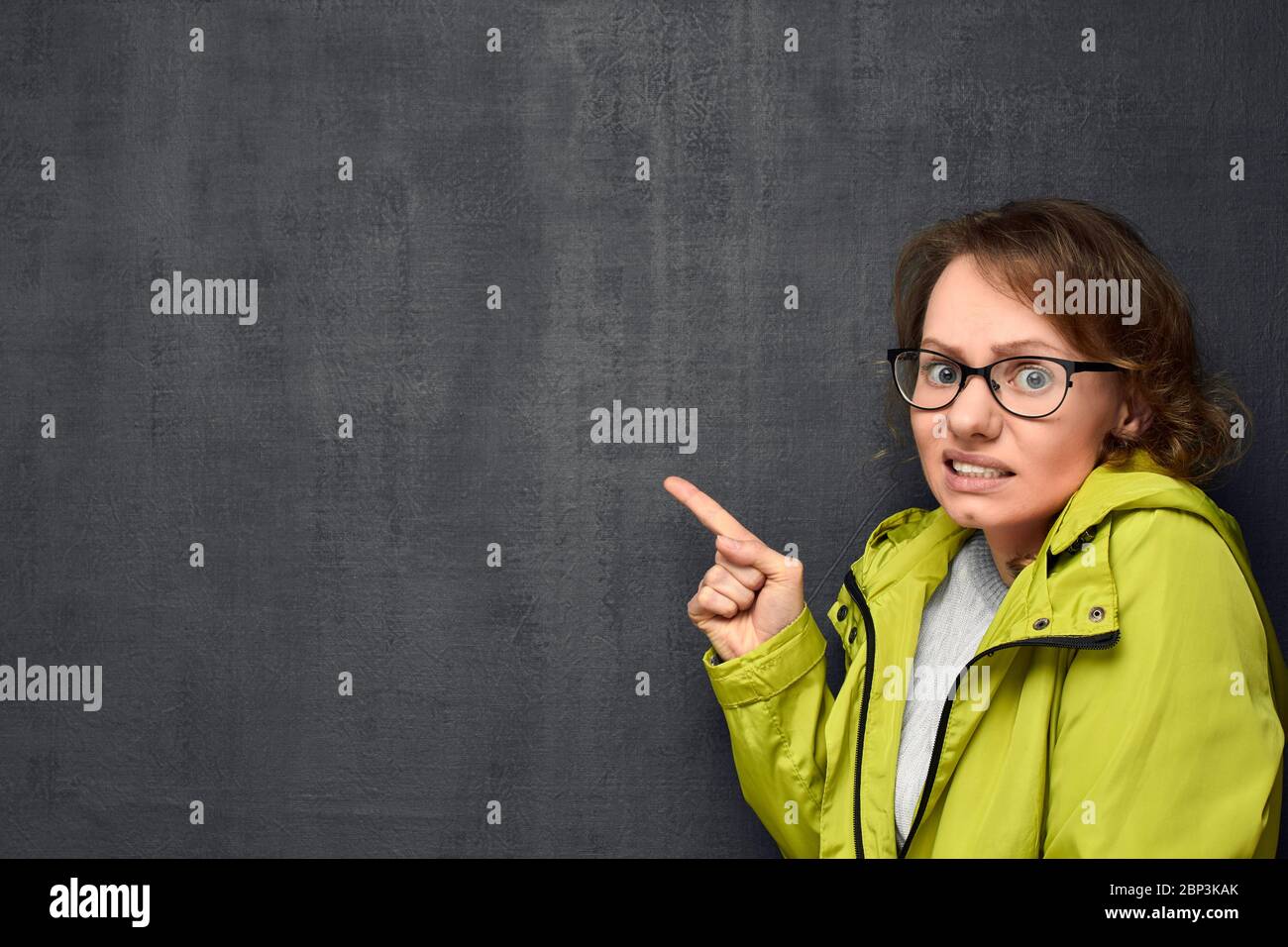 Cringing Woman High Resolution Stock Photography and Images - Alamy