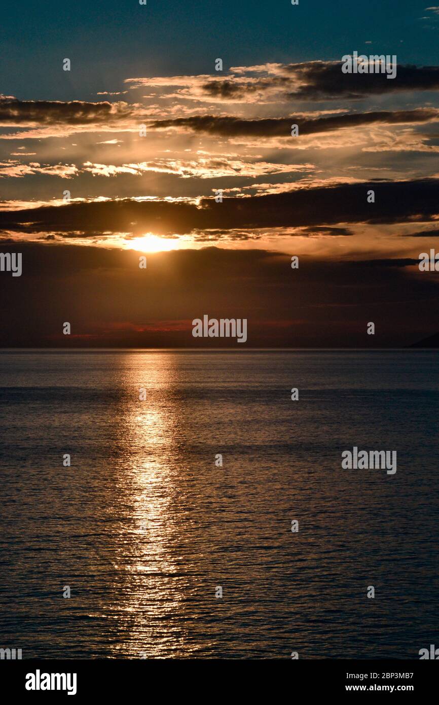 Amazing sunset on the sea horizon. Landscape, waves, top view Stock ...