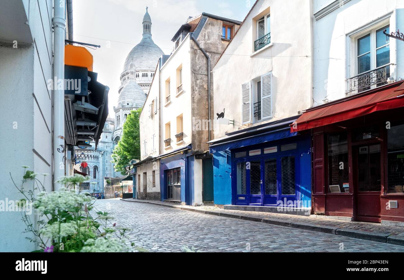 Mont matre hi-res stock photography and images - Alamy