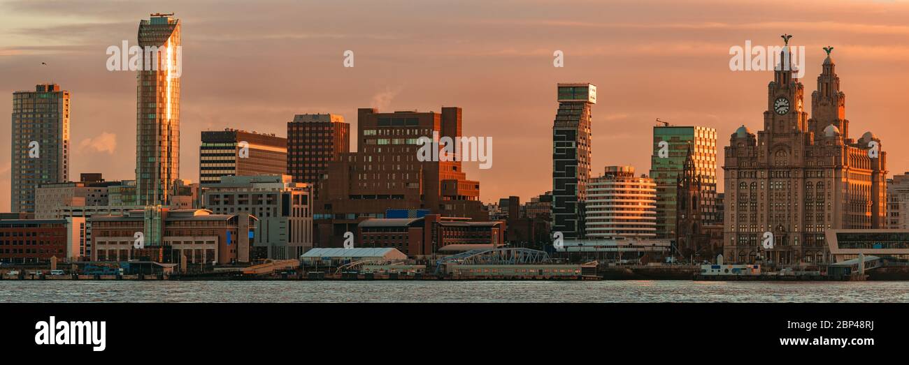 Liverpool skyline hi-res stock photography and images - Alamy