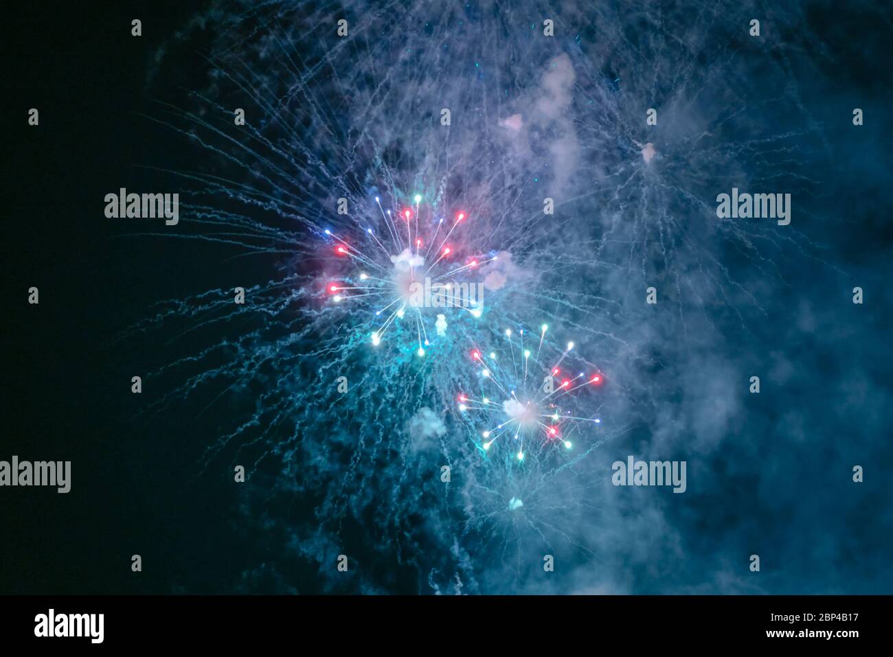 Red white blue fireworks hi-res stock photography and images - Alamy