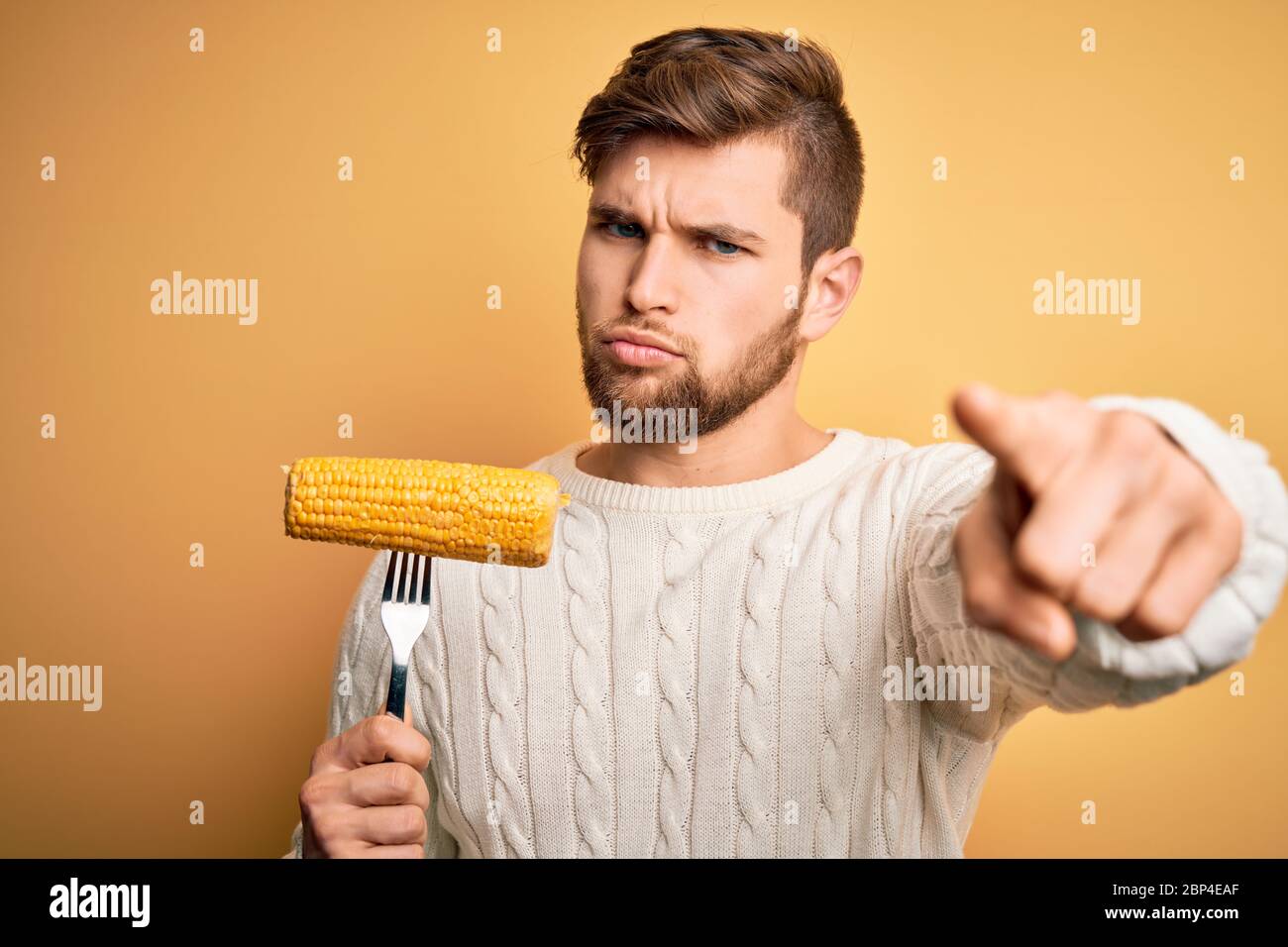 At camera eyes fork hi-res stock photography and images - Alamy