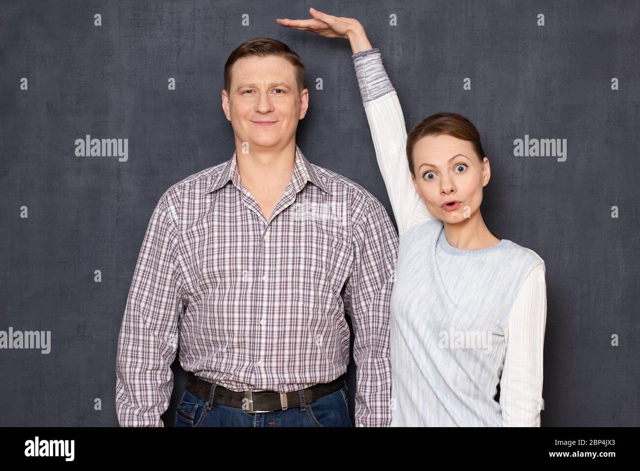 Tall Woman Short Man High Resolution Stock Photography and Images - Alamy