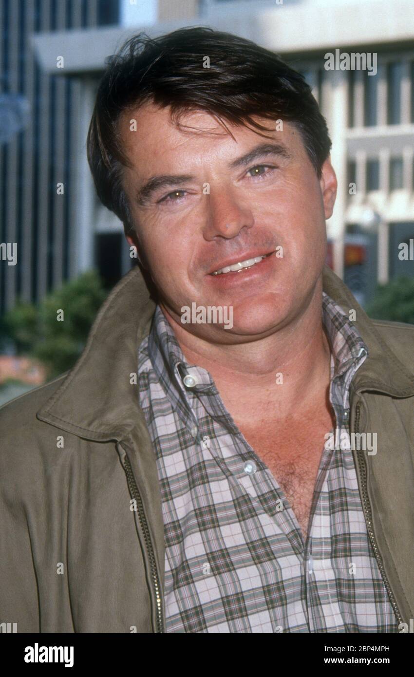 Robert Urich,1992 , Photo By Michael Ferguson/PHOTOlink Stock Photo - Alamy
