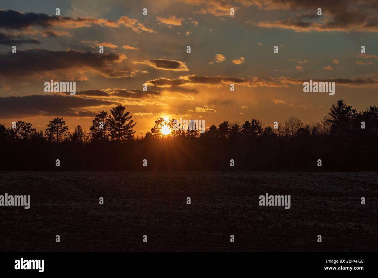 Wisconsin country sunset hi-res stock photography and images - Alamy