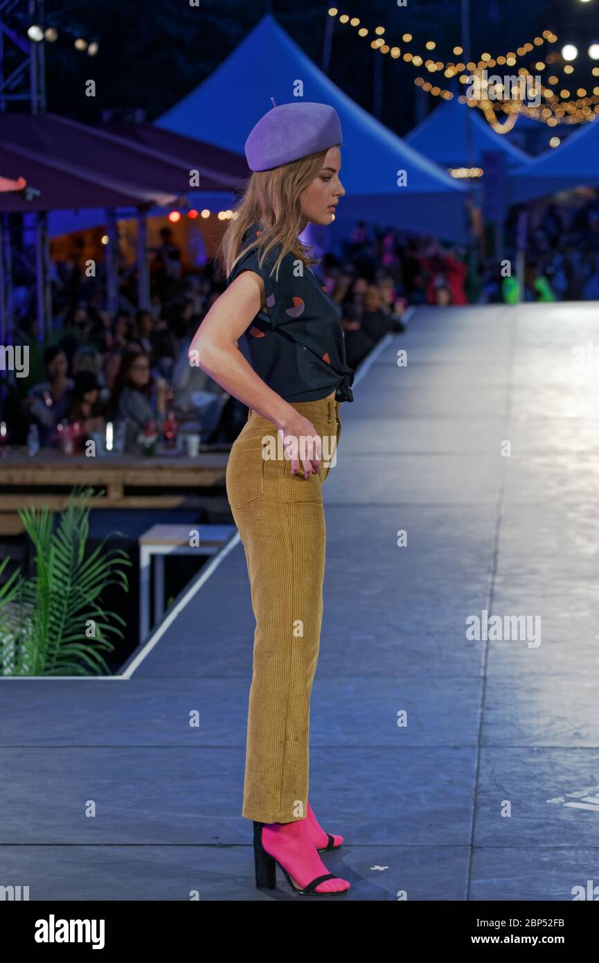Side profile female fashion model hi-res stock photography and images ...
