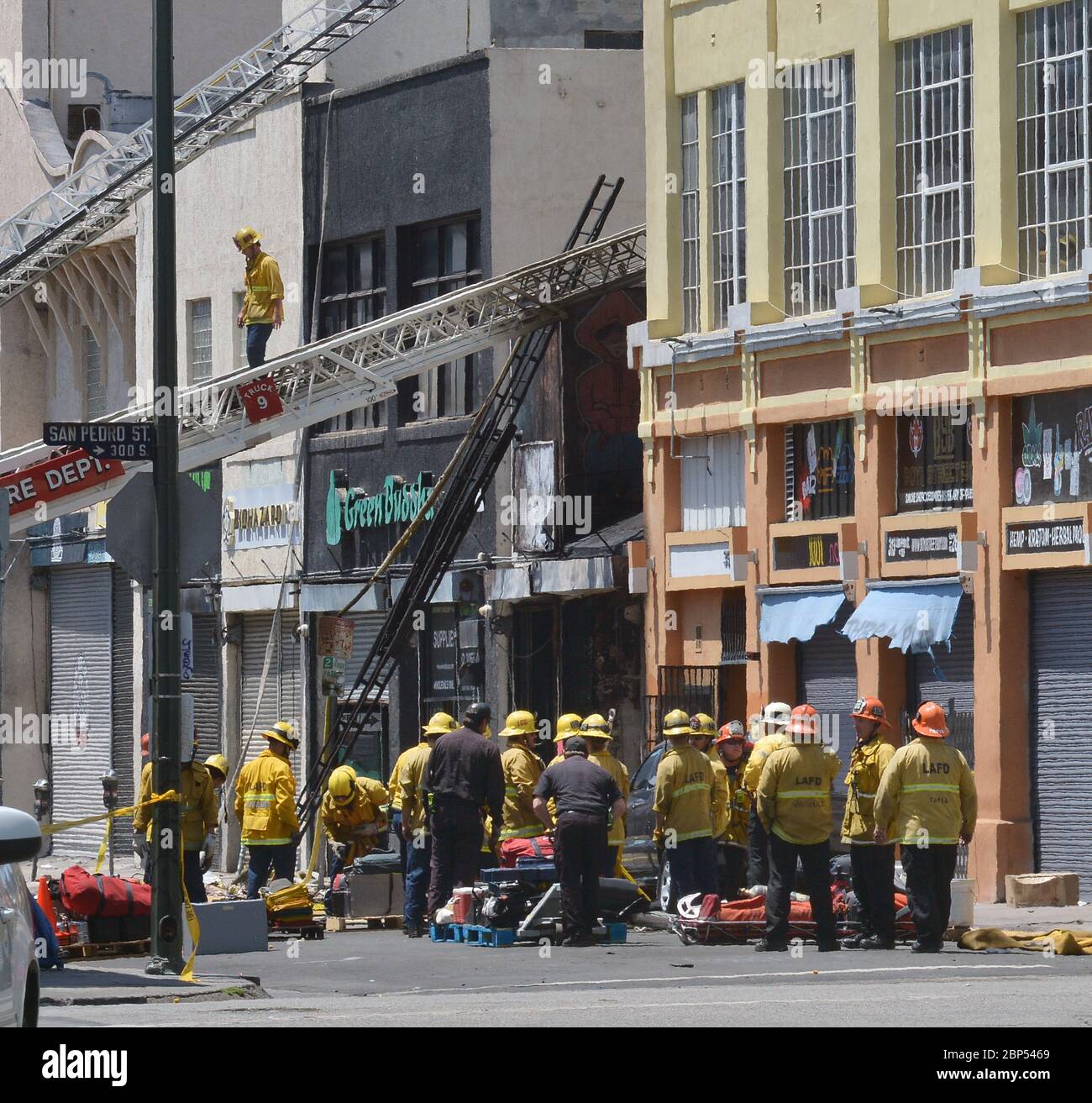 Downtown explosion hi-res stock photography and images - Alamy