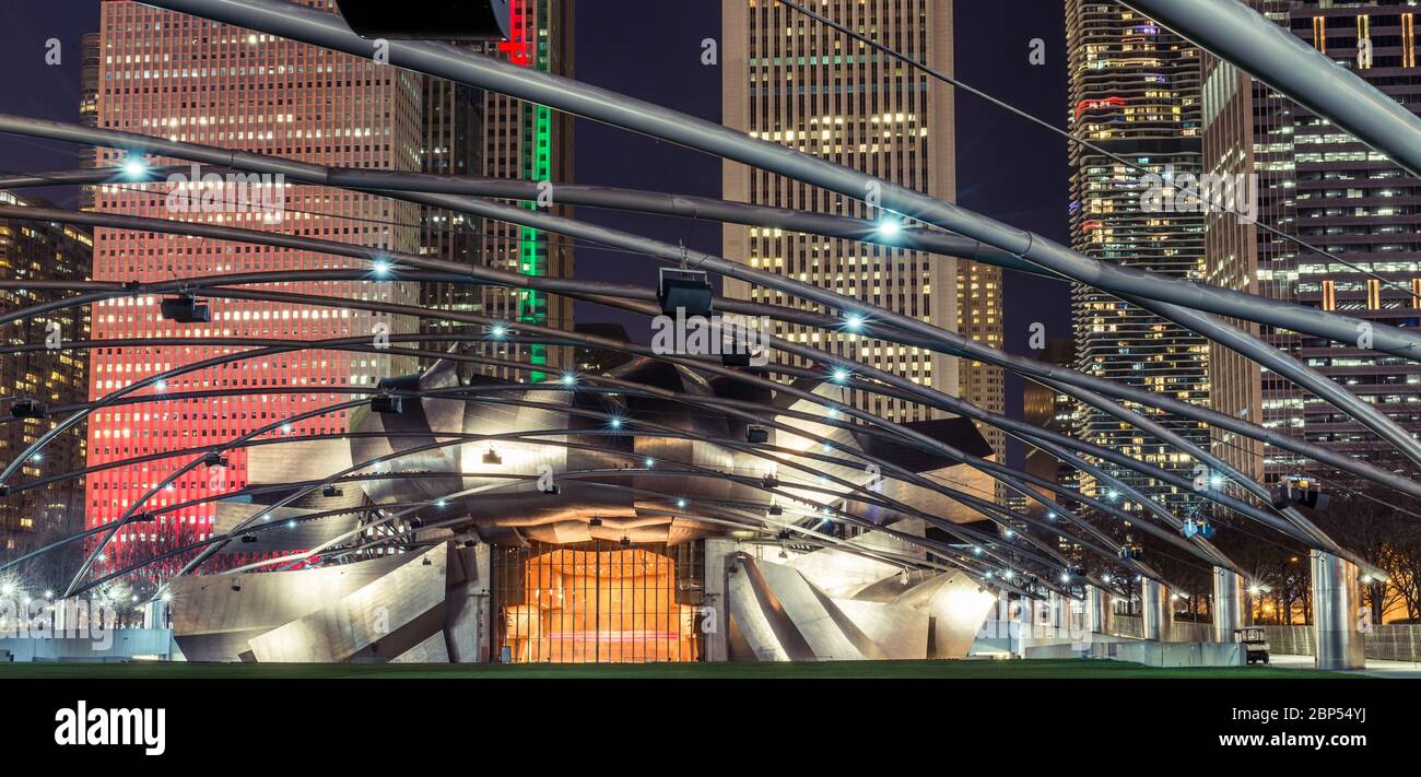 Chicago Millenium Park, Jay Pritzker Pavilion Chicago, Illinois, USA ...
