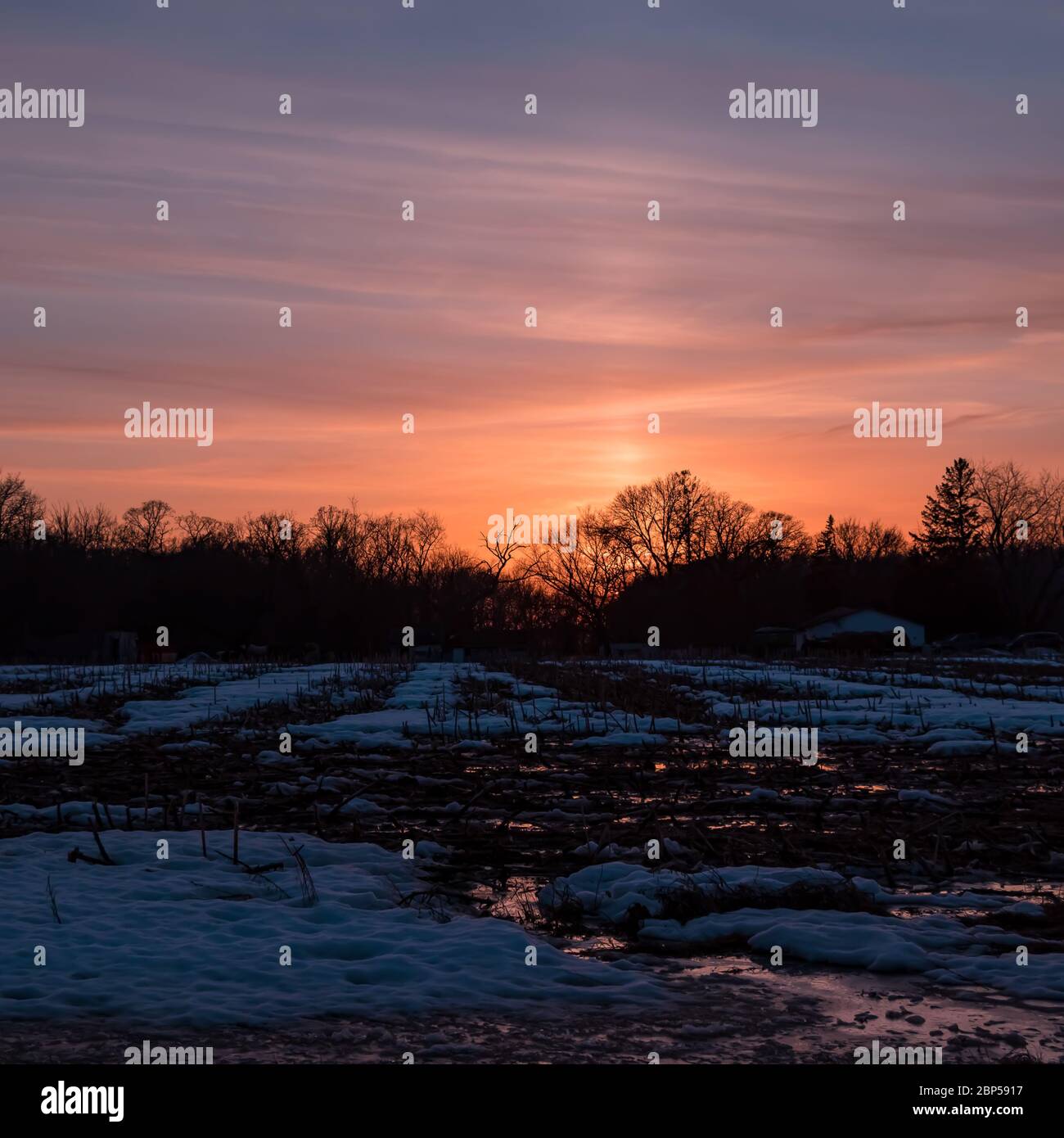 Early spring sunset hi-res stock photography and images - Alamy