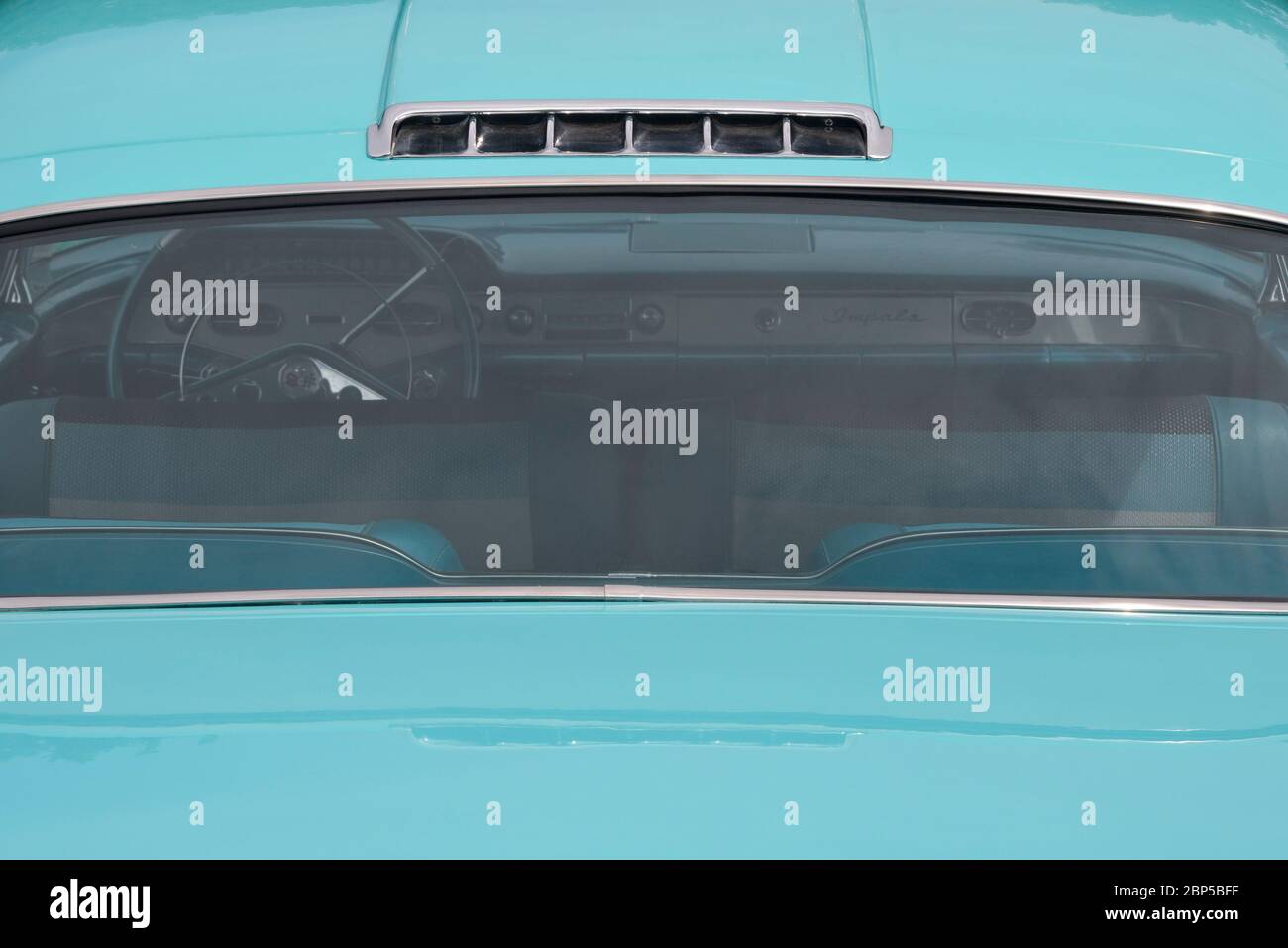 58 chevrolet impala rear windshield detail hi-res stock photography and ...