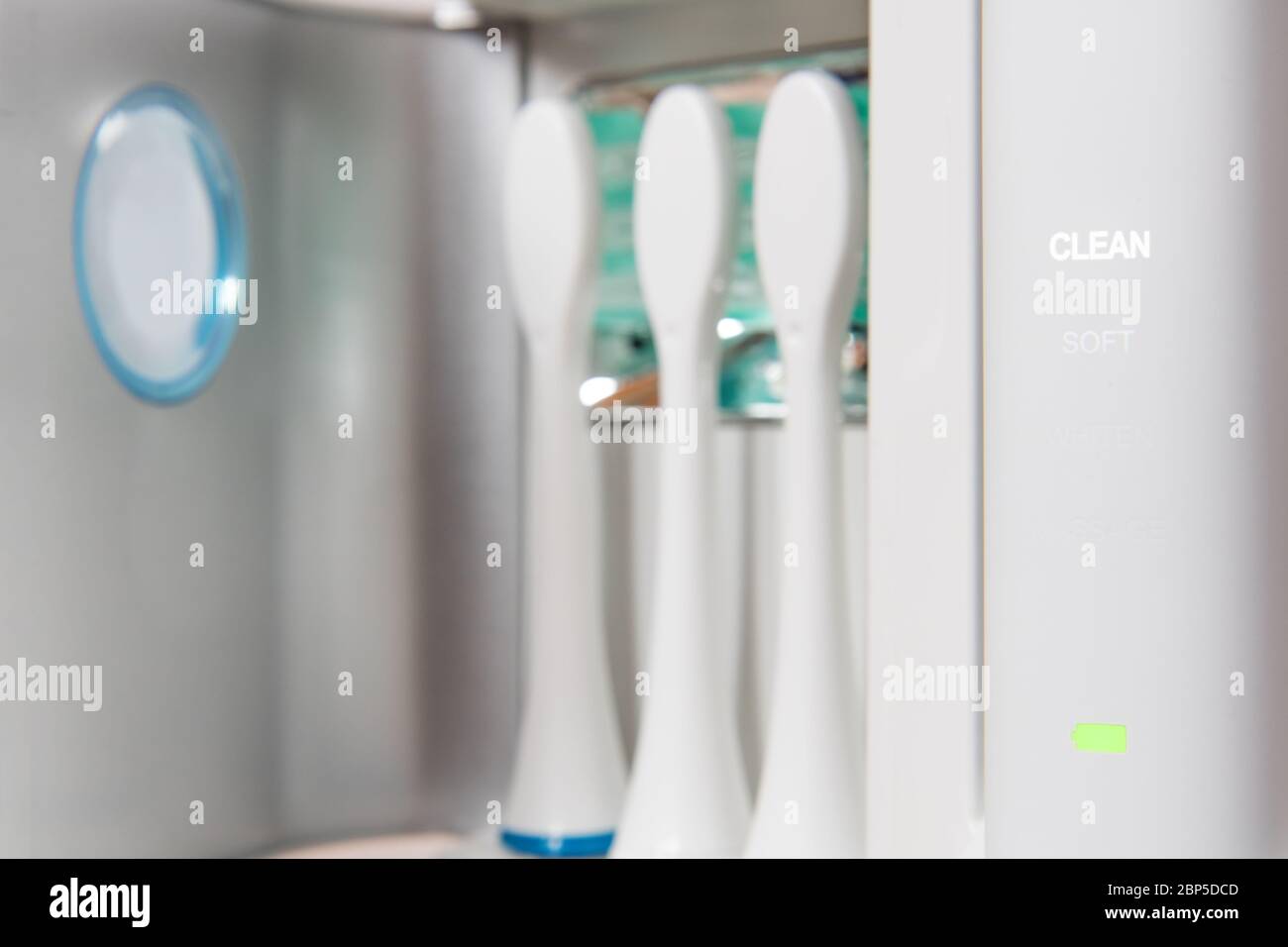 Toothbrush attachments hi-res stock photography and images - Alamy