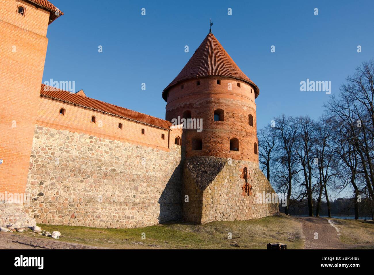 14th century medieval castle on island hi-res stock photography and ...