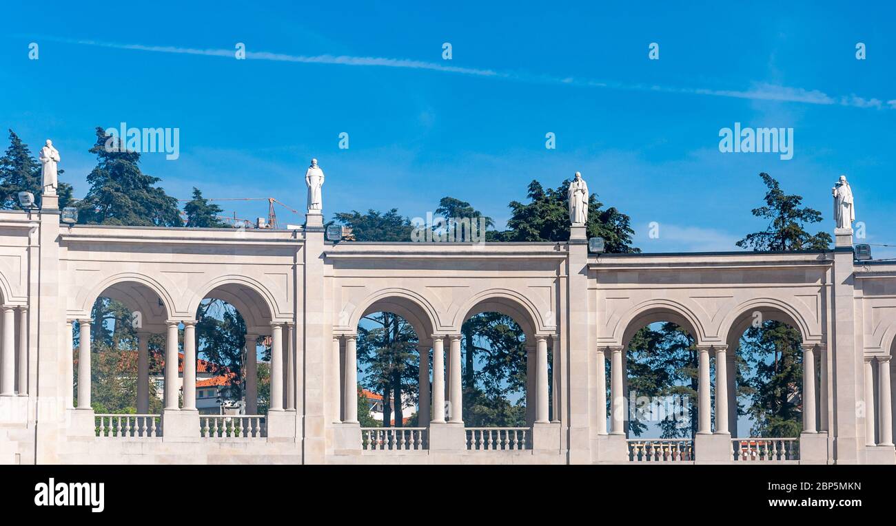 Fatima, Portugal. View of the Basilica of Our Lady of the Rosary ...