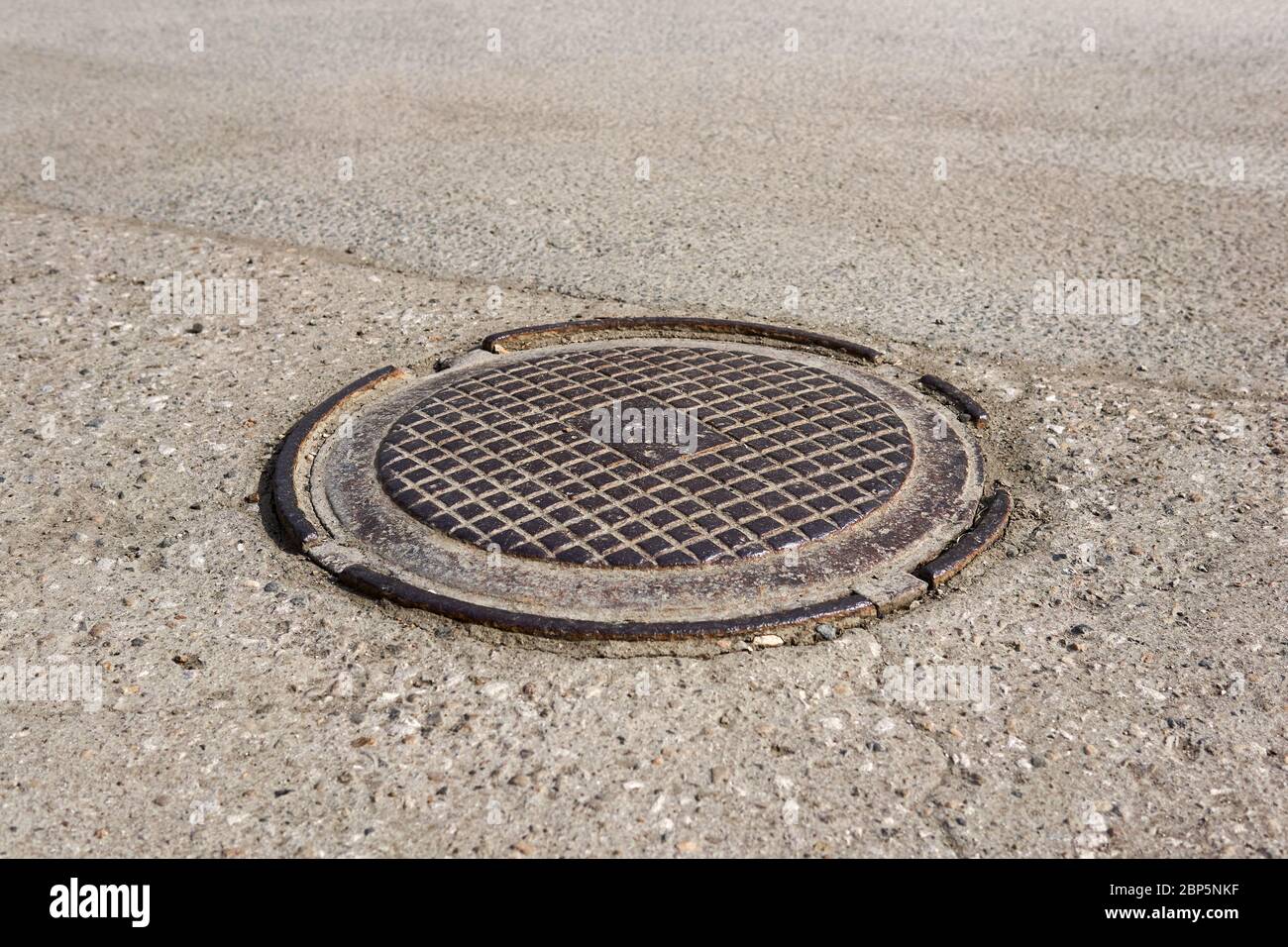 Gas manhole cover hi-res stock photography and images - Alamy