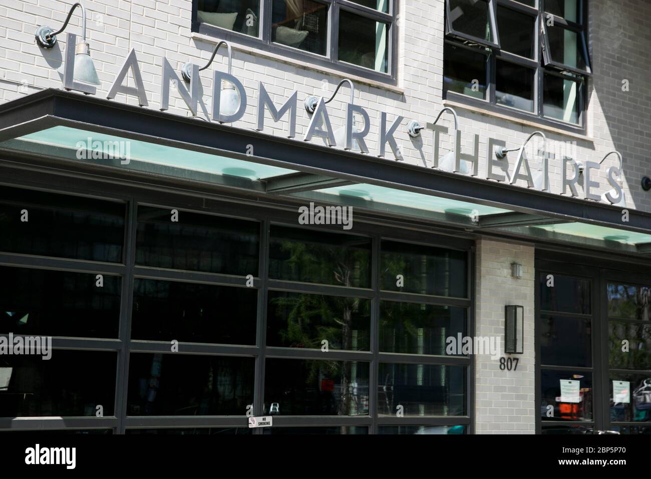 Landmark Theaters Logo