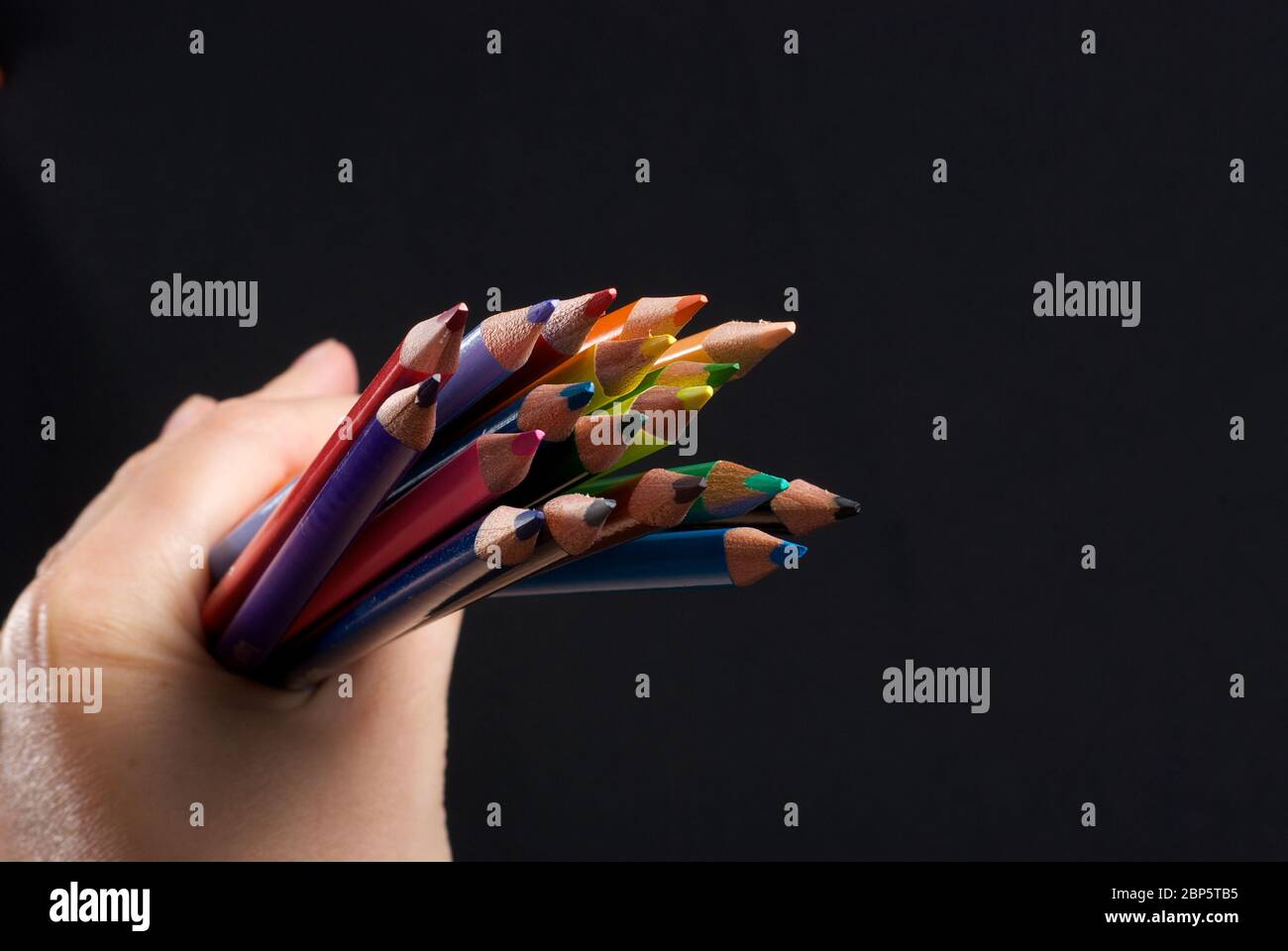 Black pencils standing out hi-res stock photography and images - Alamy